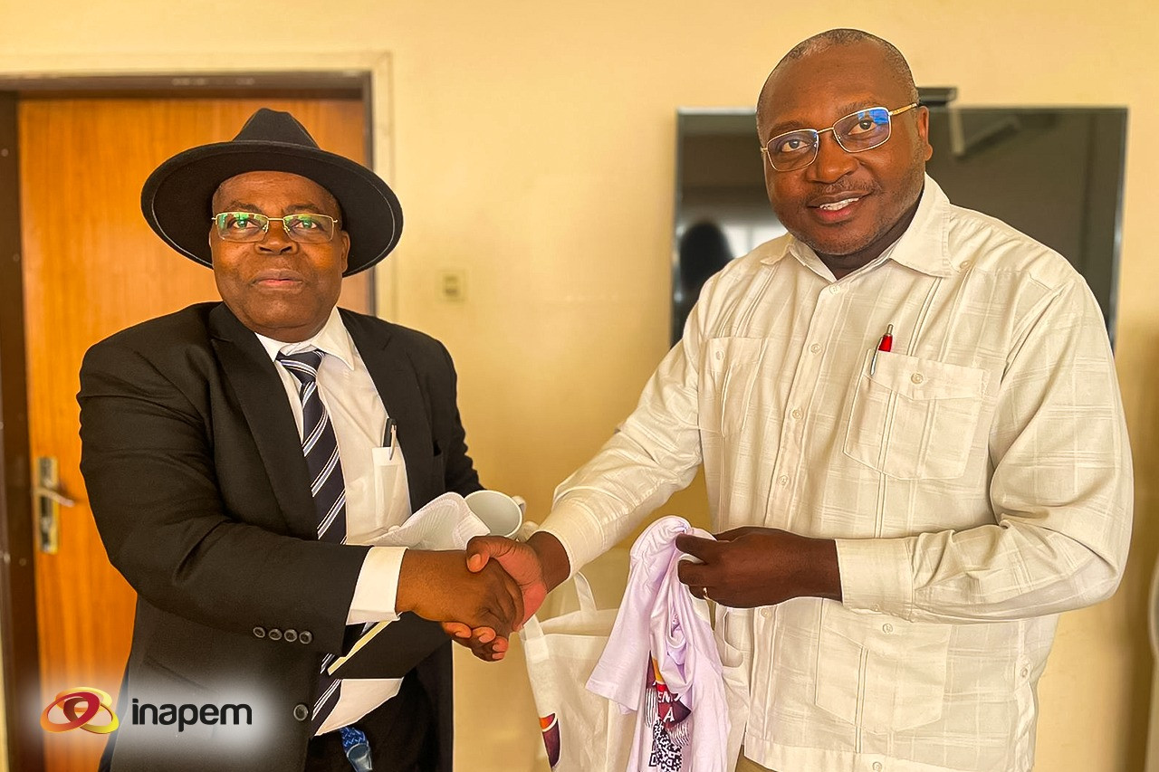 INAPEM consulta Faculdade de Economia da UAN para reformular conteúdos ...